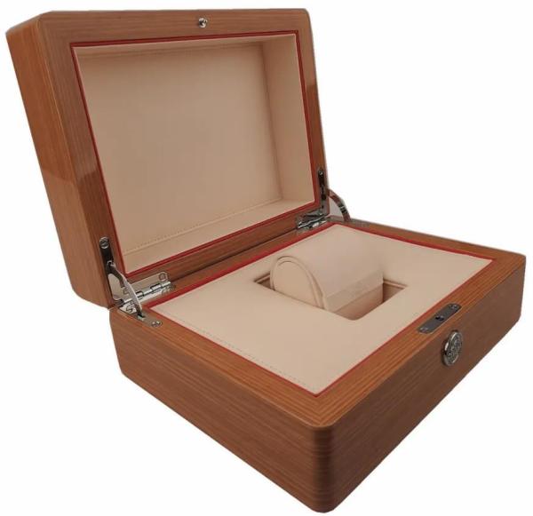 Quality Square Vintage Watch Display Case With Matte Finish Velvet Lining Drop Proof for sale