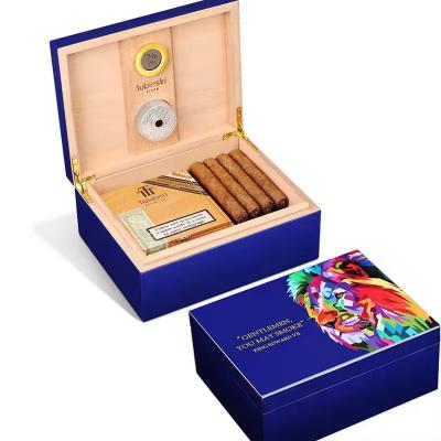 China Custom Piano Lacquer Cedar Wooden Humidor Box Handmade Luxury Cigar Humidor Box for sale