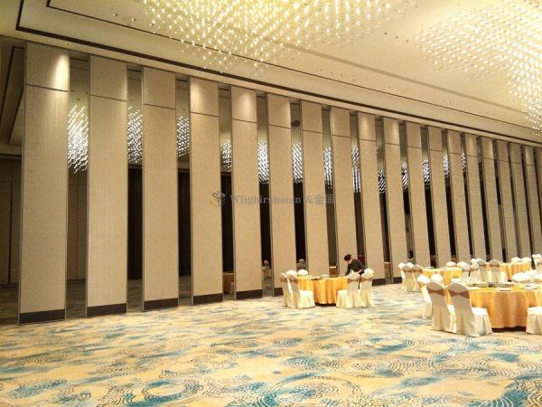 Quality Customizable Mobile Folding Wall System Flexible Partition for Versatile Space for sale