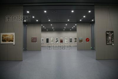 China Class A Fire Rating Foldable Room Separator for Pass Door Selection of Single or Double Door for sale