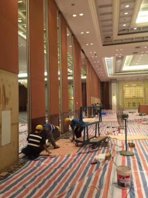 China Double Seal Rubber Foldable Room Separator with 2000-6000 Mm Height Option for sale