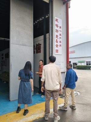 China Exhibition Hall Mobile Folding Wall System Featuring Aluminum Alloy Frame Designed for Partitioning and Space Management for sale