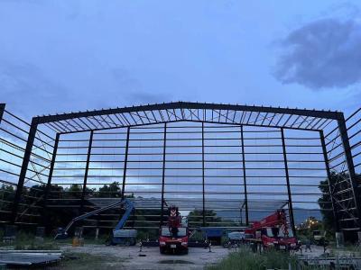 China Long Lasting Metal Warehouse Construction , Sandwich Panel Prefab Self Storage Buildings for sale