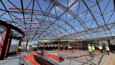 China Heavy Duty Steel Structure Prefab Workshop Building With Corrugated Steel Roof for sale