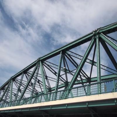China Customized Prefab Steel Bridges Windproof Prefabricated Pedestrian Bridge Manufacturers for sale