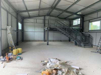 China Serviço de Processamento de Dobra de Hangar de Estrutura de Aço com Economia de Tempo e Instalação Rápida à venda