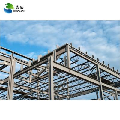 中国 溶融亜鉛めっき表面仕上げPUサンドイッチ壁クラッドとサンドイッチパネルドア付き鉄骨構造倉庫 販売のため