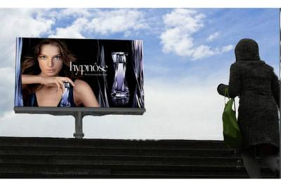China Pitch 12mm Outdoor LED Billboard RGB Electronic Advertising Board For Construction for sale