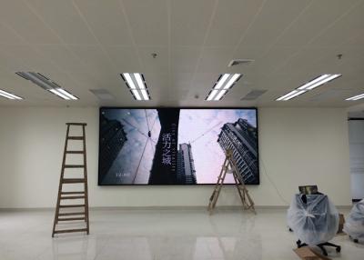 中国 屋内P4 LEDのビデオ壁、低い電力の消費が付いているRGB LED表示 販売のため