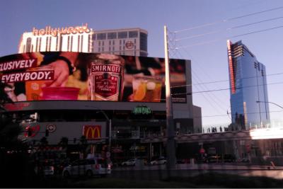 China PH4mm High Resolution LED Billboard Advertising LED Display Screen Waterproof for sale