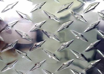 Cina Strato di alluminio 3003 del diamante luminoso di rivestimento piatto dell'alluminio 5052 1100 per ripiano in vendita