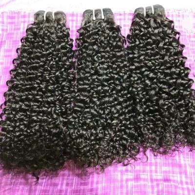 Cina 12A Grade Funmi doppi capelli umani disegnati cuticule vergine allineati fasci di capelli brasiliani in vendita