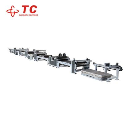 China TC Woodworking Machinery Company Factory Price Fully-automatic 1350mm Wooden Panel Laminating Machine for sale