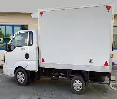 Quality Refrigerated Truck FRP Flat Panel Low Thermal Conductivity 1.5 - 2.0g/cm3 for sale