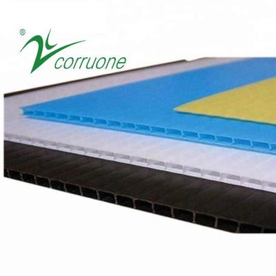 Cina gli spazii in bianco del segno di 4mm 5mm 4x8 Coroplast hanno riciclato gli strati di plastica ondulati in vendita