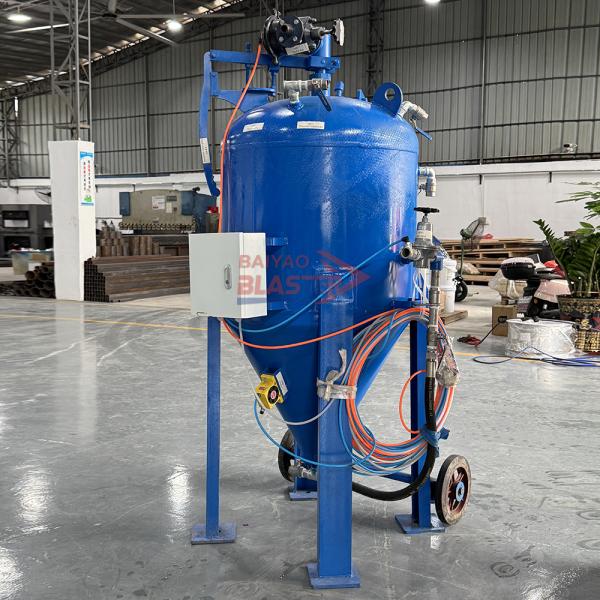 Quality Portable Sandblasting Pot High Pressure Wet Sandblasting Machine for sale