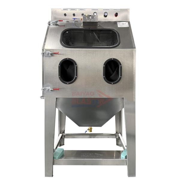 Quality High Efficiency Wet Sand Blasting Machines Blaster For Car Part Surface for sale