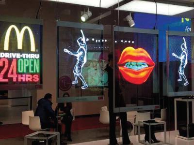 Cina 1000x1000mm Pannello di visualizzazione LED trasparente impermeabile Multicolore in vendita