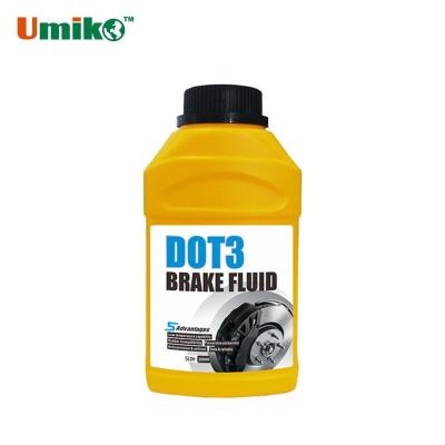 China Strong Hydrophilicity DOT3 Brake Fluid 250ml 500ml 1L Customizable Packaging for sale
