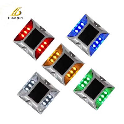 China Solar Powered LED Road Stud Weather Resistant For Road Safety for sale
