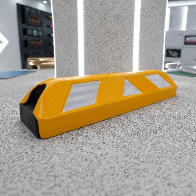 China Heavy-Duty Rubber Wheel Stop Manufacturer for Parking Safety for sale