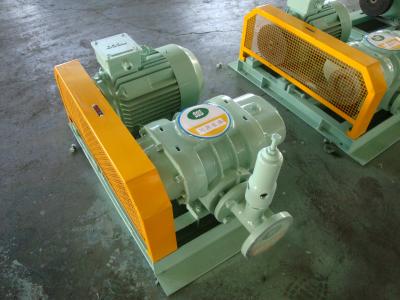 China Low Pressure Three Lobe Roots Blower Horizontal Discharge Silencer Type for sale