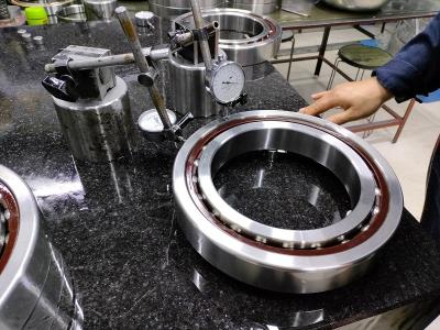 China Turning Center Spindle Use 7028AC Ball Bearing 140x240x33mm In Stock for sale