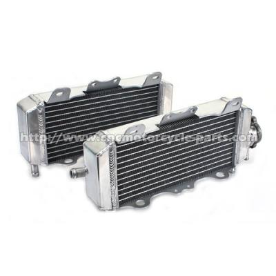 China Aluminum Aftermarket Motorcycle Radiator Heat Resistance Material for sale