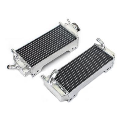 China Heavy Duty Aftermarket Motorcycle Radiator For Engine Cooling System for sale