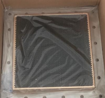 Cina 300mm*300mm Emi Honeycomb Vents With Frame proteggente in vendita