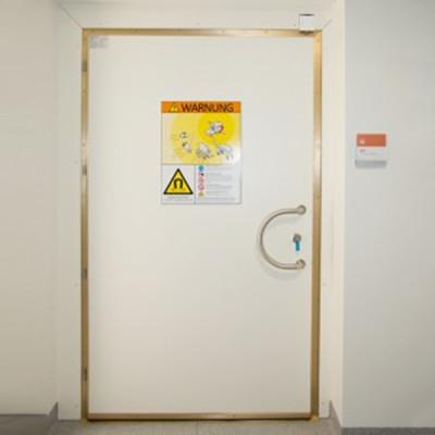 China A eficácia de proteção alta Rf protegeu o hospital das portas 1.2m*2.1m for sale