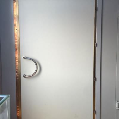 La sala su ordinazione rf di Mri ha protetto l'ospedale di acciaio inossidabile delle porte