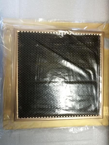 低気圧ドロップのハニーカム波導気口