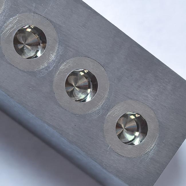 Custom cavity mold with precise texture replication