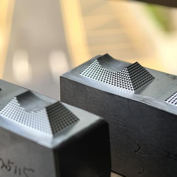 Quality Nickel Alloy Electroplated Precision Mold Cavity And Core (Customizable) For Automotive Reflector Arrays With Mirror Polishing Process for sale