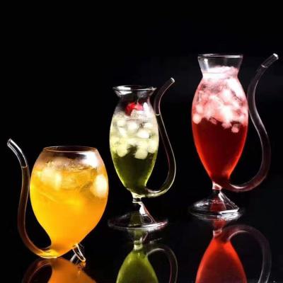 China Creative with a straw mouse shape glass cocktail shaker mixing crystal for sale