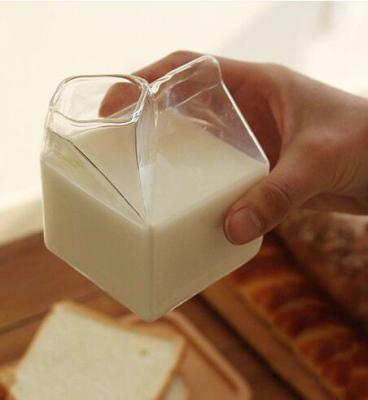 China Square heat-resistant glass milk box Small house shape milk juice cup for sale