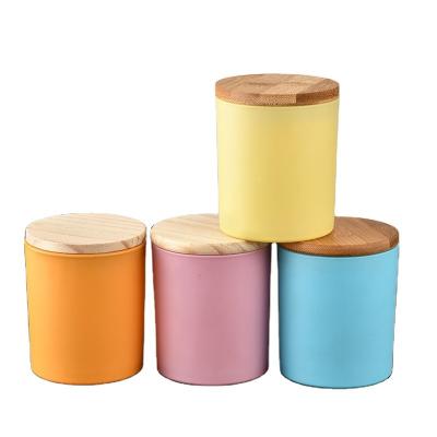 China new arrivel cheap colorful glass popular candle jar with lid for sale