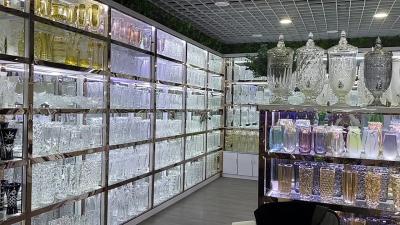 China European glass transparent dessert table home decoration candy sugar storage jar for sale