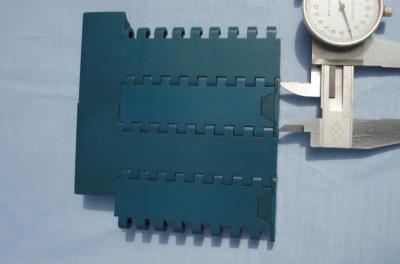 Китай ZY2000FT ПЛОСКИЕ МОДУЛЬНЫЕ ЛЕНТЫ УЗКИЕ С ДВОЙНЫМИ НАПРАВЛЯЮЩИМИ MCC1000 плоские ленты для конвейеров продается