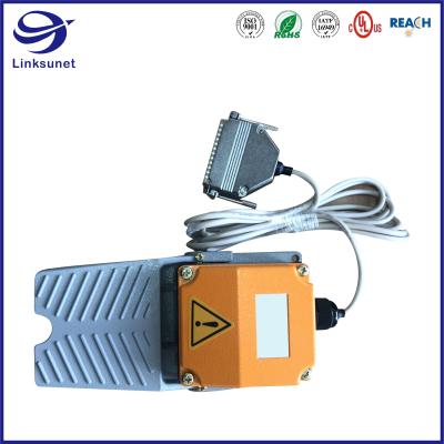 China Arnés de cable del montaje de interruptor de las huellas con el varón sub Pin Connector de D 1row PBT en venta