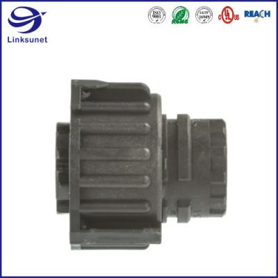 中国 自動車ワイヤー馬具のための1.5mmシステム銃剣ロックの円コネクター 販売のため