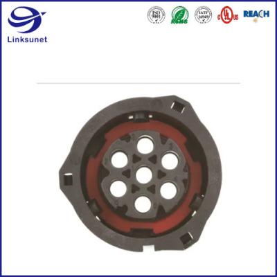 中国 自動車ワイヤー馬具のための1.5mmシステム銃剣ロックの円コネクター 販売のため