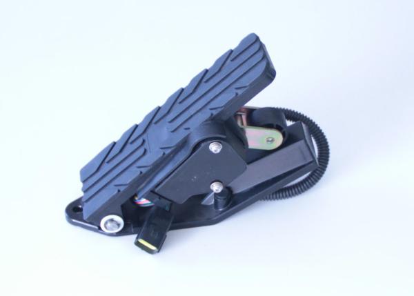 Quality PBT+PA6 Composite Electronic Accelerator Pedal With Voltage Signal Output And Wide Temperature for sale