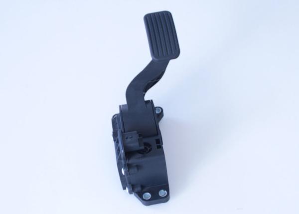 Quality TIA-1104 PBT+PA6 Electronic Accelerator Pedal For Cars & Commercial Vehicles for sale
