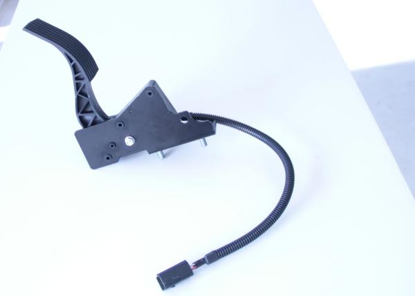 Quality Low Power Consumption Electronic Accelerator Pedal For Automotive  TIA-C01S1503 PBT+PA6 for sale