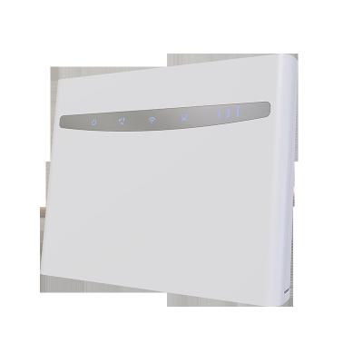 Cina 2.4GHz / 5GHz Frequenza 4G LTE CPE WiFi Router 50Mbps Uplink 150Mbps Downlink in vendita