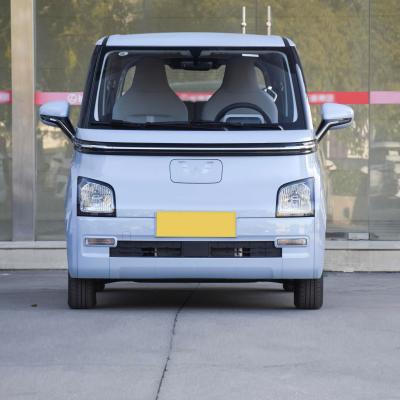 Cina 4 posti berlina EV veicolo elettrico minicar Wuling aria chiara cielo 100km/h in vendita