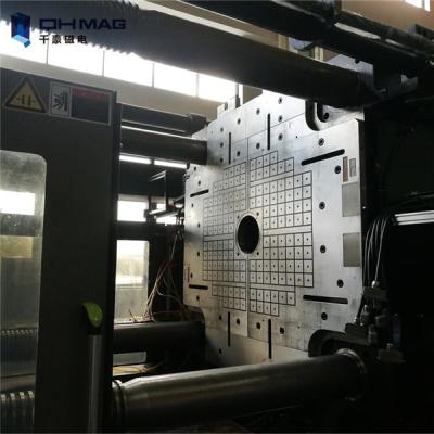 Cina Uso rapido dello stampaggio ad iniezione del sistema QHMAG del cambiamento della muffa di ISO9001 500g/S in vendita