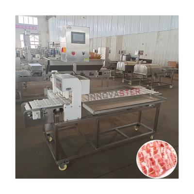 Cina 400 KG Capacità SUS304 Automatica in acciaio inossidabile Macchina per carne di pollo BBQ Salsiccia Skewer in vendita